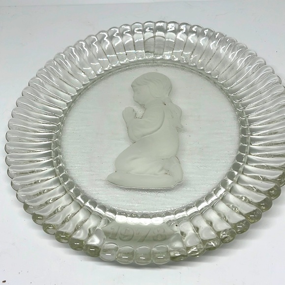 Goebel | Accents | Goebel Annual Crystal Glass Plate First Edition 978 ...